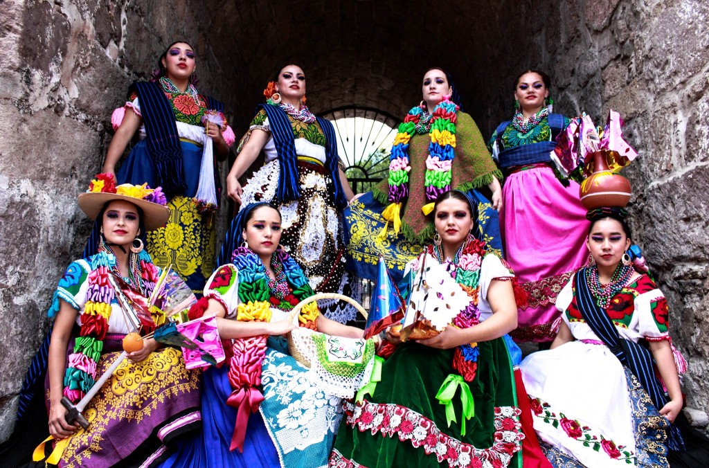 Ballet Folklórico del Estado de Michoacán cumple 62 años de amor por la ...